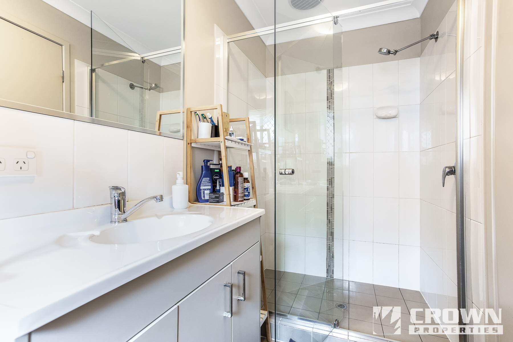 46 Waterlilly Ct, ROTHWELL QLD 4022 – Crown Properties Qld